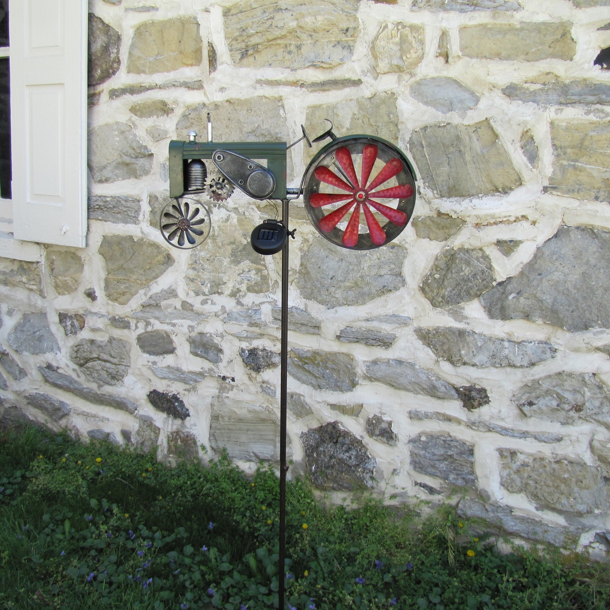 Solar LED Light Garden Tractor Wind Spinner Lawn Ornament/Yard Art ...